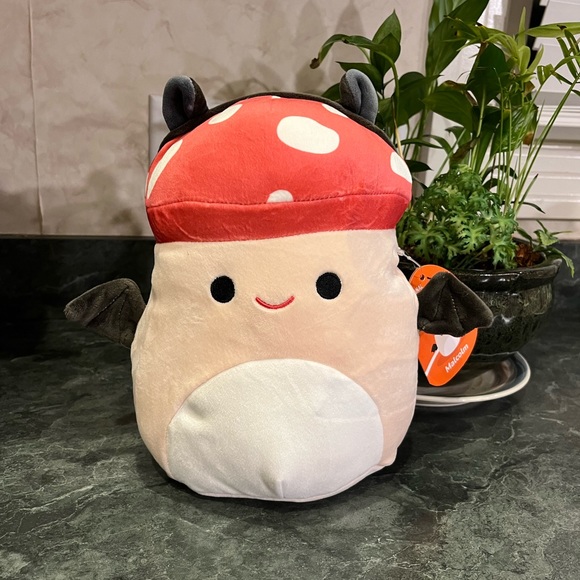 Squishmallows | Toys | Nwt Squishmallow Halloween 223 8 Malcolm The ...